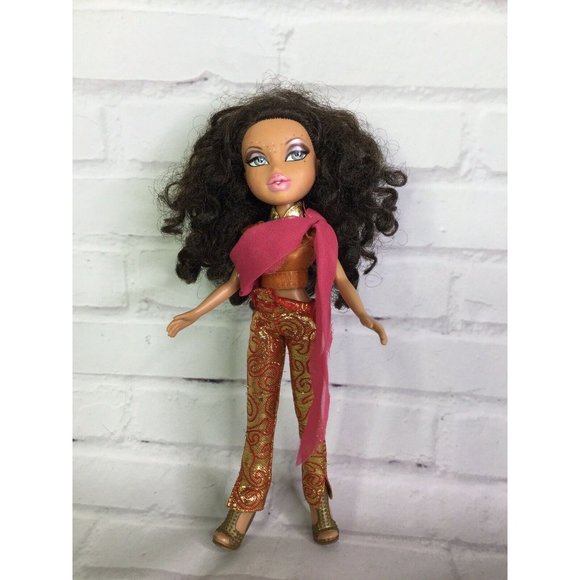 MGA Entertainment | Toys | Bratz Stylin In The City India Yasmin Doll ...
